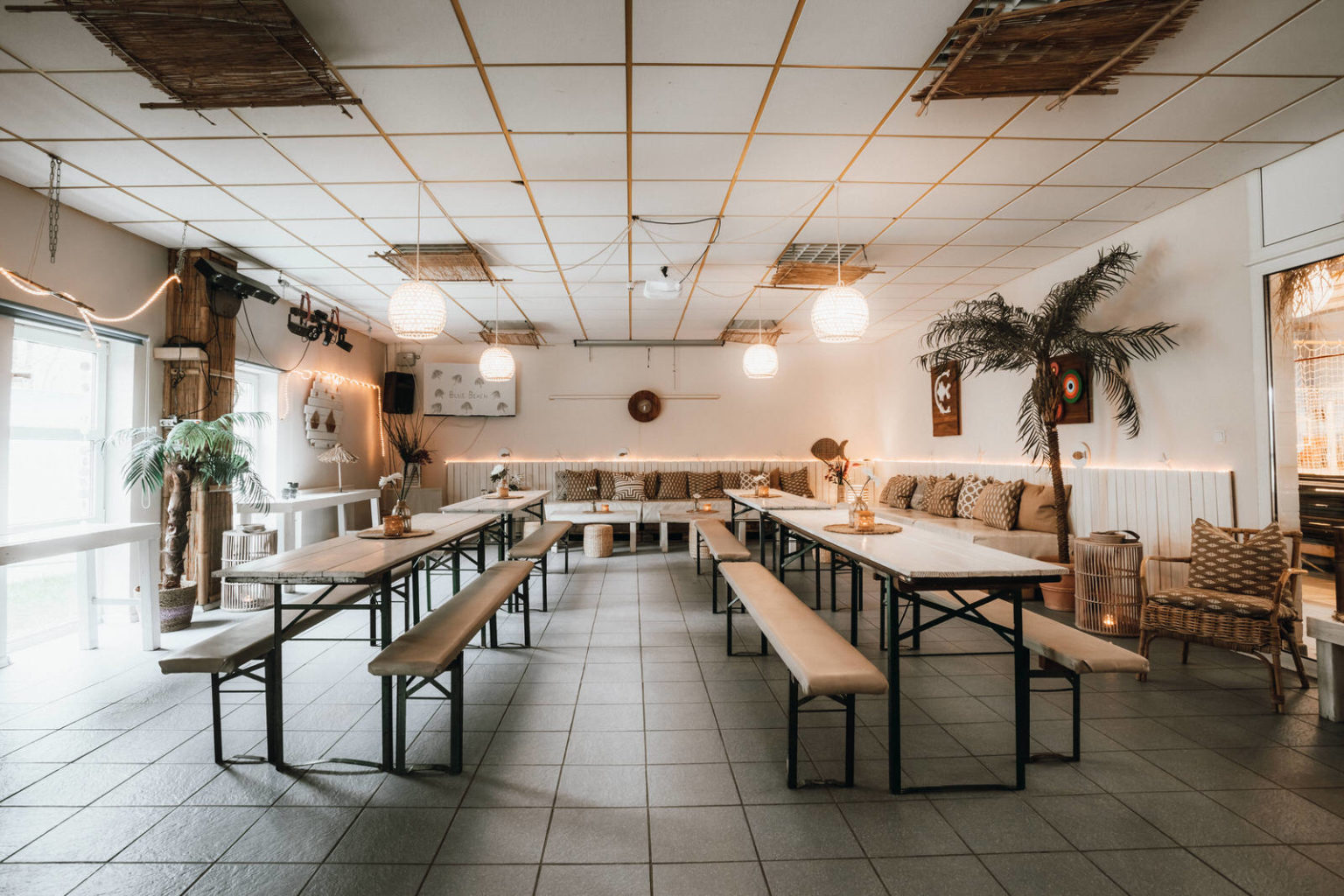 Surfers Lounge - blue:beach | Indoor Strand & Event Location